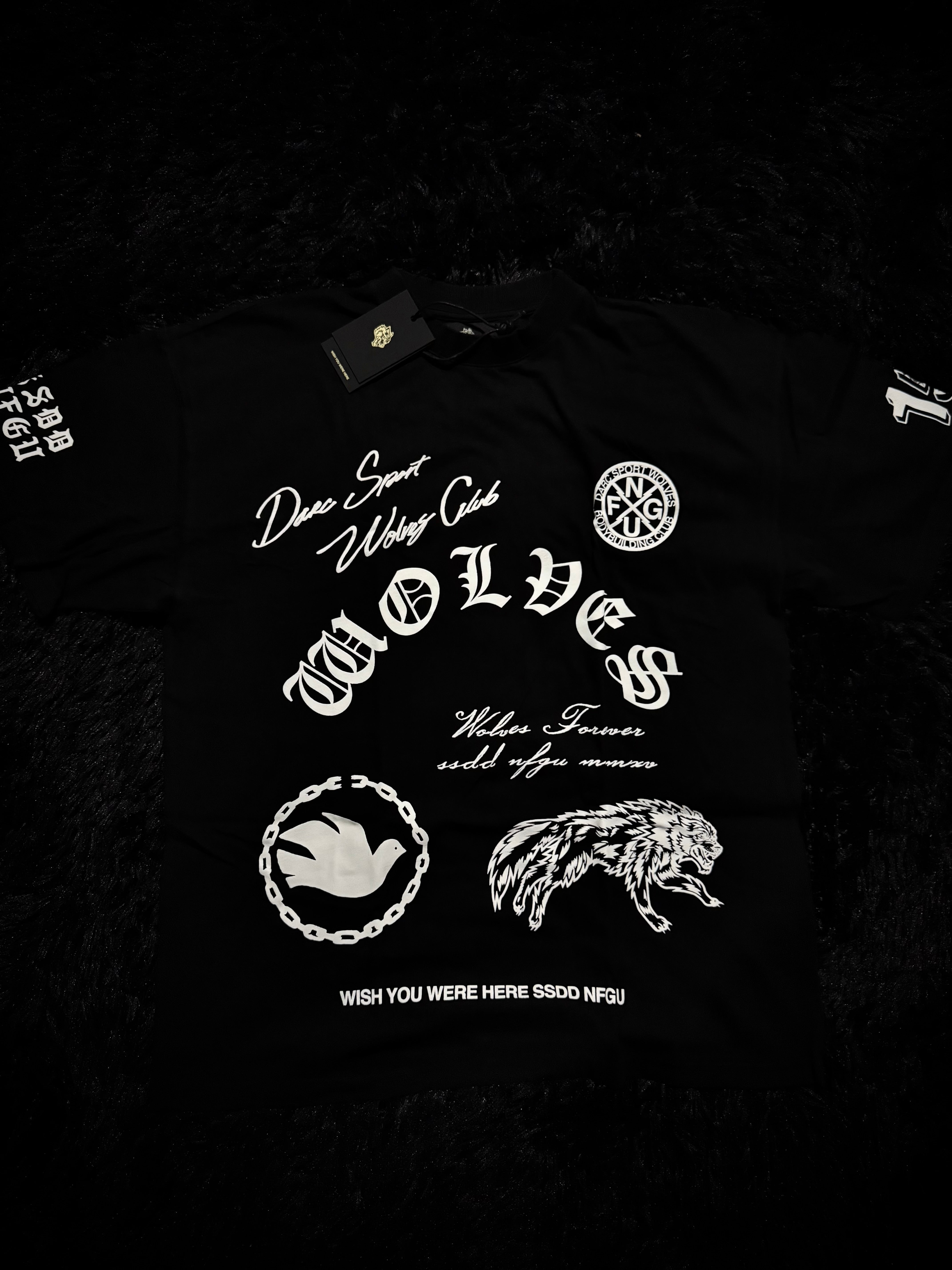 Wolves Forever OS Oversized Tee – ALECON